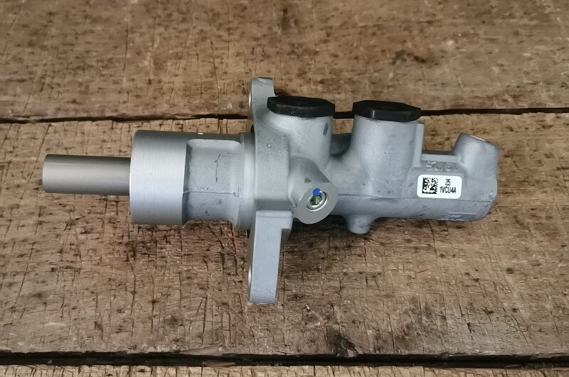 ATE brake master cylinder R107 300/500/420/560SL (ABS )