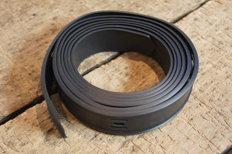 rubber sill moulding 107 SL, right