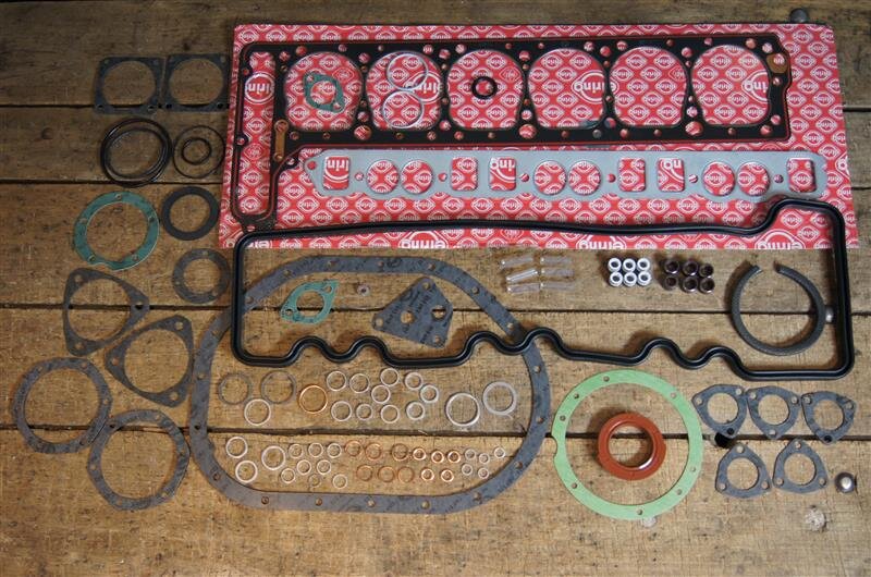 full engine gasket set , early M130