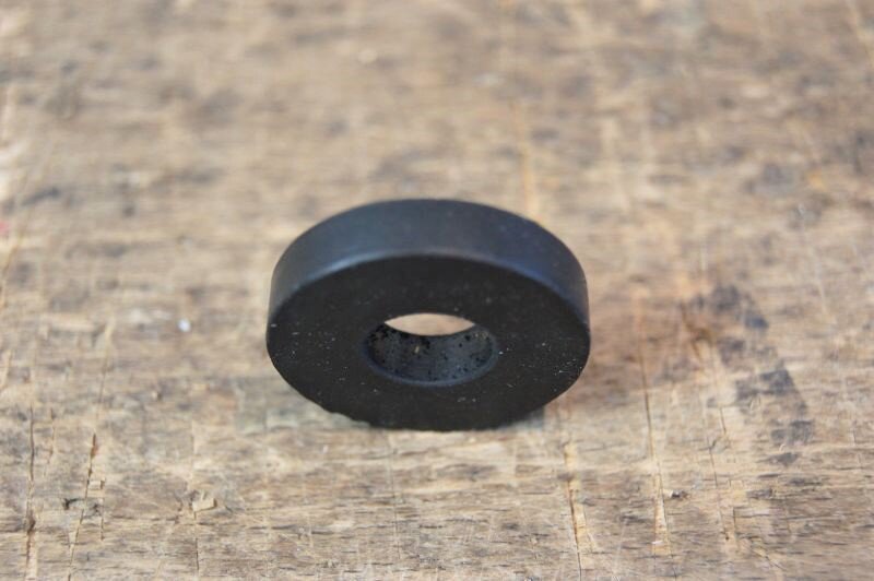 rubber gearbox mount 5mm, 2,38