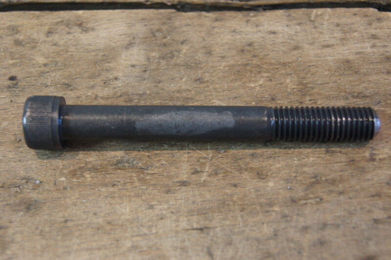 cylinder head screw M12X105mm, 5,47