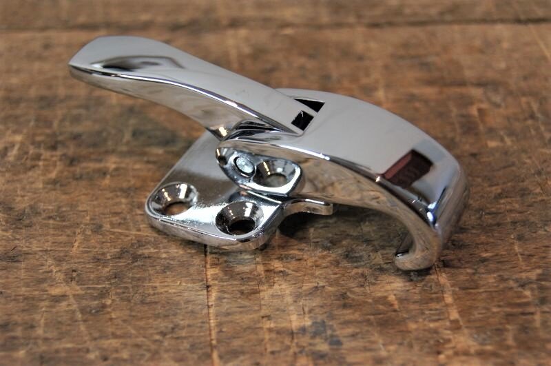 soft-/hardtop lock 190SL , front middle, 184,45