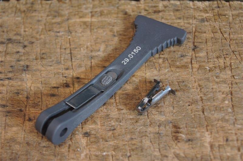 bonnet release handle W123, 4,76