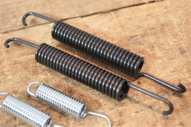 set of rear brake pad return springs Ponton / SL, 47,24